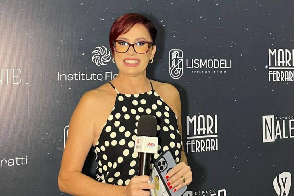 Renata de Sá Cobre a Aclamação da Miss Universe ES 2025 com ...